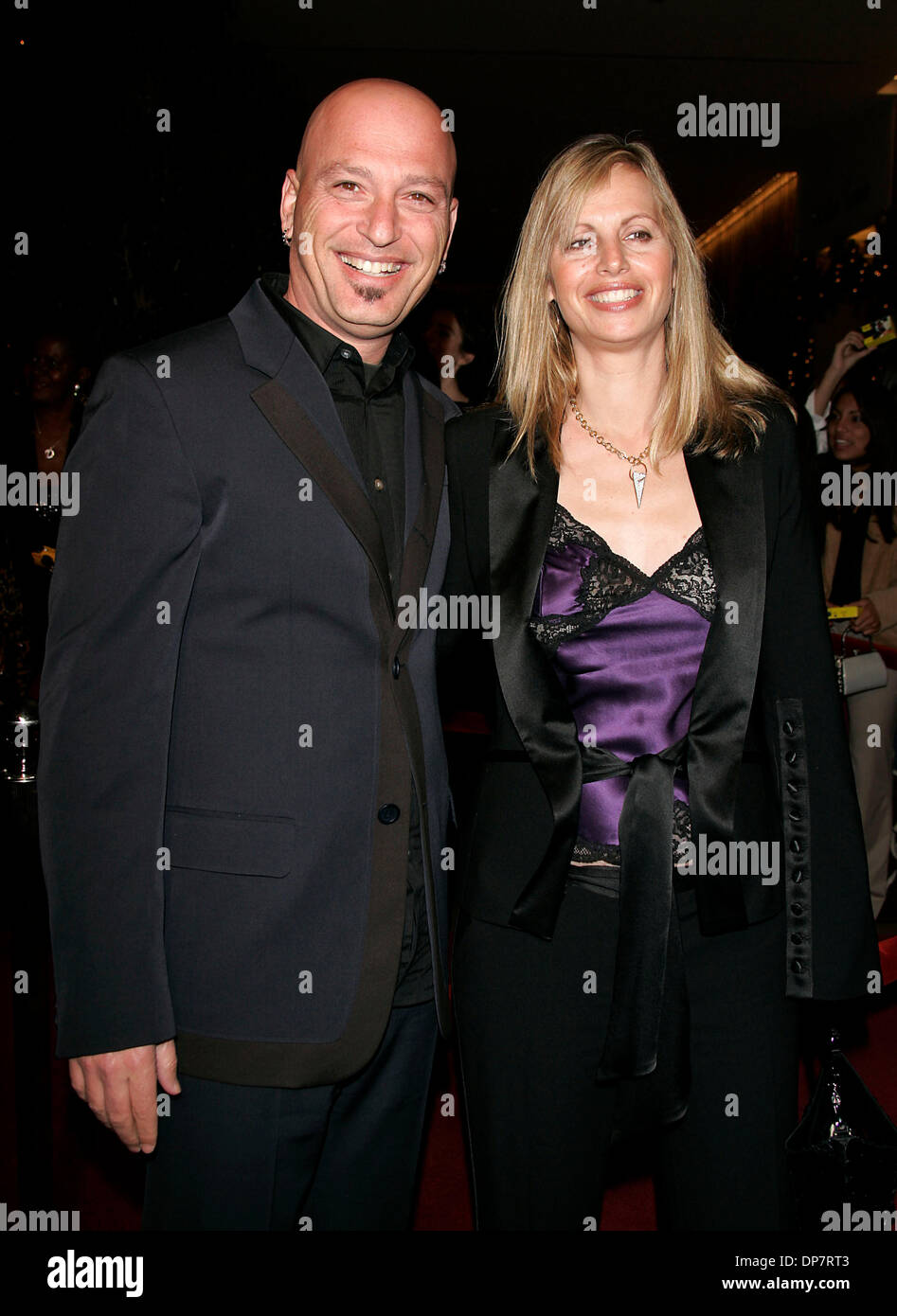 Nov 29, 2006; Beverly Hills, California, USA; Actor HOWIE MANDEL & WIFE ...
