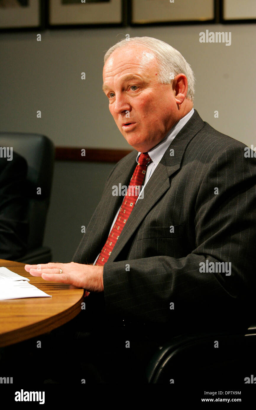 Jerry sanders hi-res stock photography and images - Alamy