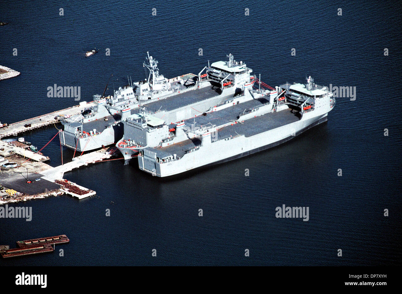 Uss ray hi-res stock photography and images - Alamy
