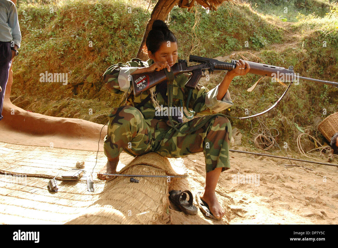 Nov 30, 2006; Surkhet, NEPAL; Lady PLA of 6th Brigade of CPN Maoist ...