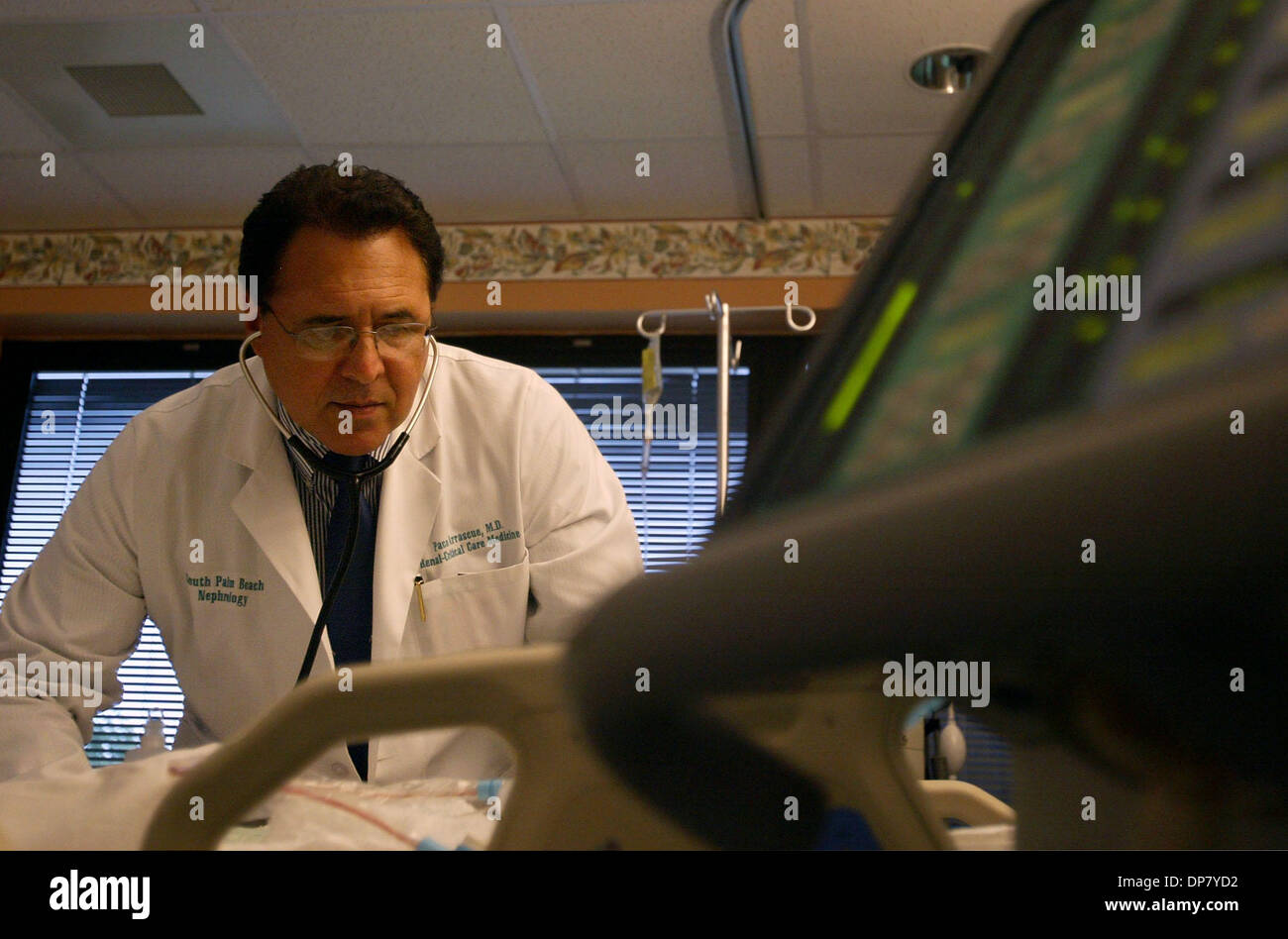 Hospital on medical center dr hi-res stock photography and images - Alamy