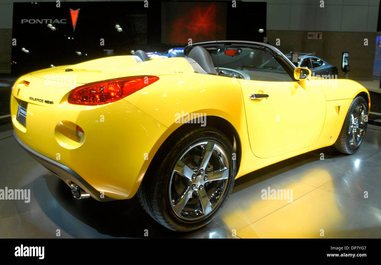2006 pontiac solstice hi-res stock photography and images - Alamy