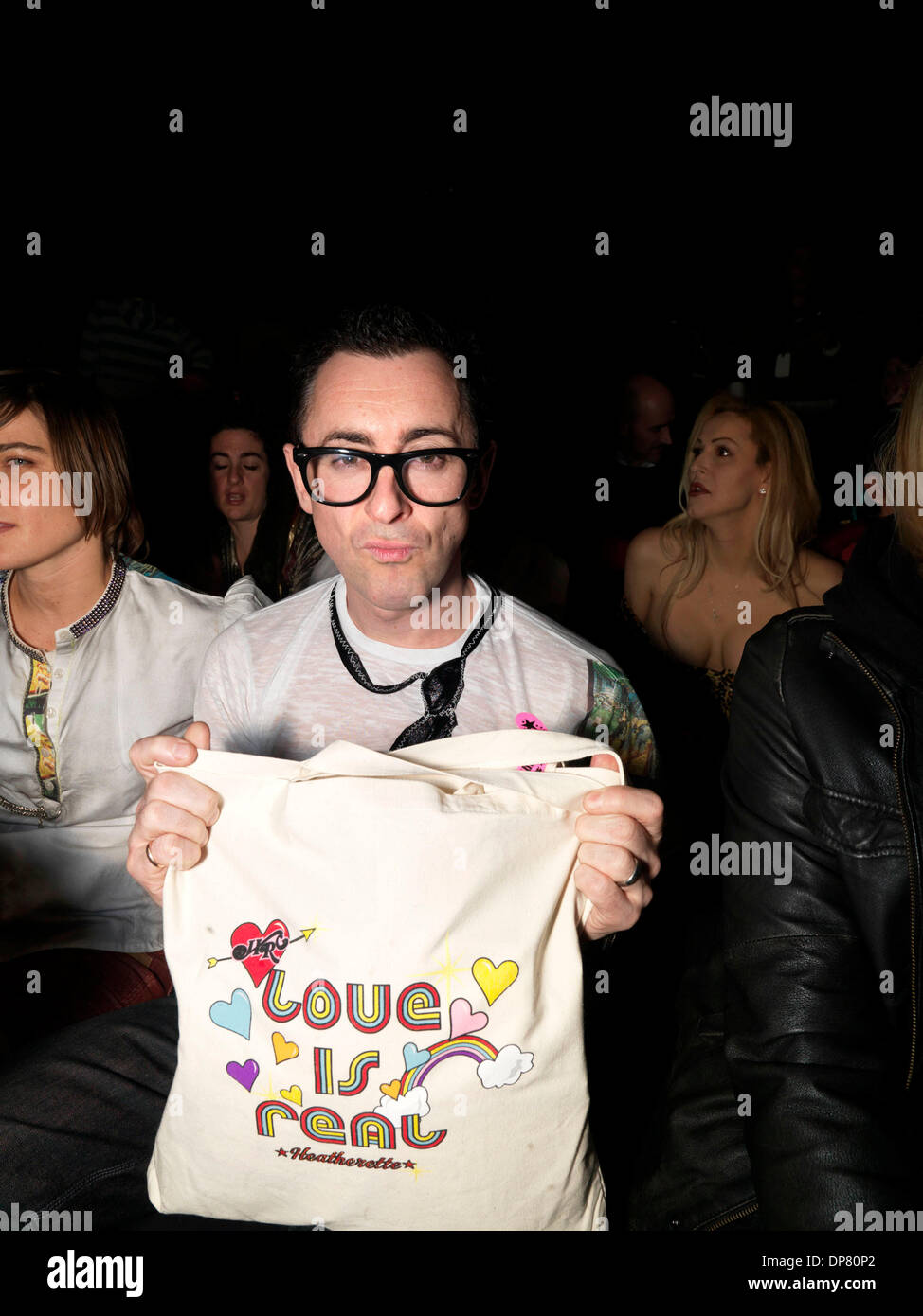 Feb 07, 2006 - New York, NY, USA - ALAN CUMMING attends the HEATHERETTE ...