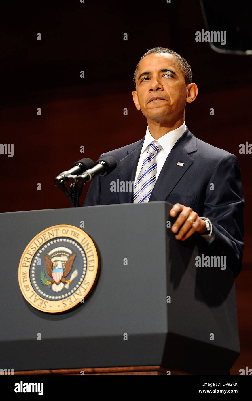 US President Barack Obama gives the commencement address at the Coast ...