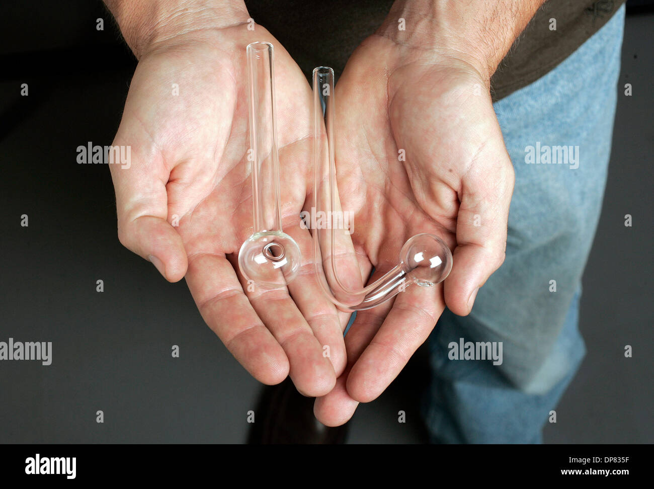 Smoking meth hi-res stock photography and images - Alamy