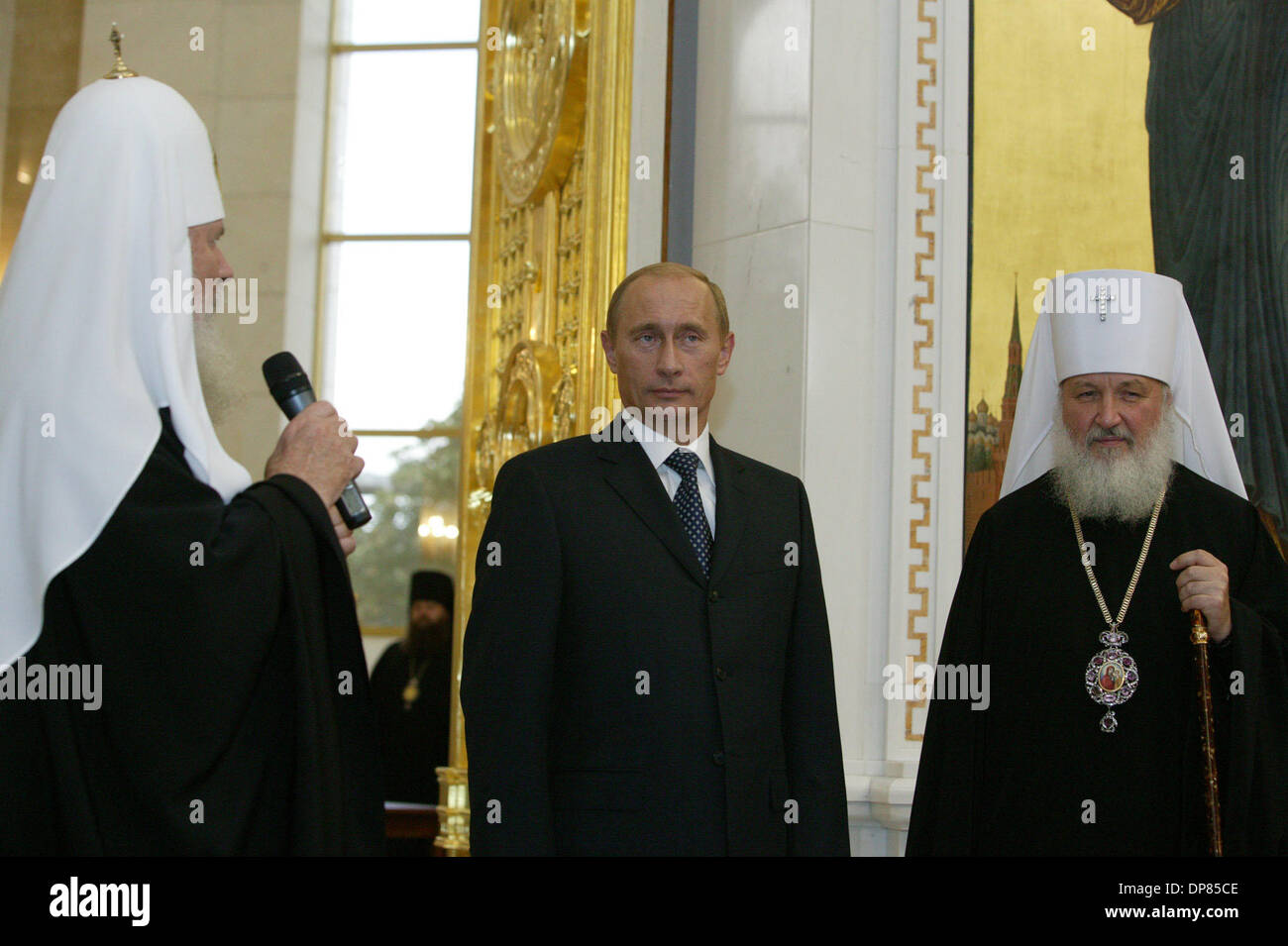 All Russia Patriarch Alexy II (L), Vladimir Putin and Metropolitan of ...