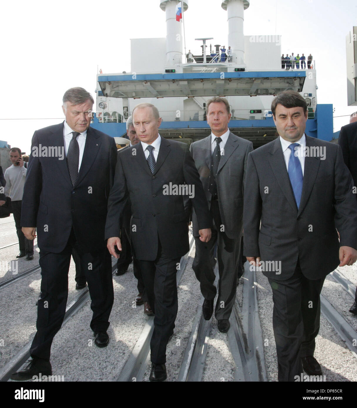 Yakunin and putin hi-res stock photography and images - Alamy