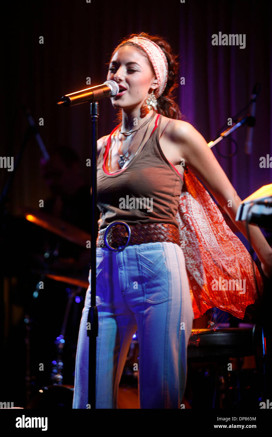 Oct 24, 2006 - New York, NY, USA - STACIE ORRICO performing songs from ...