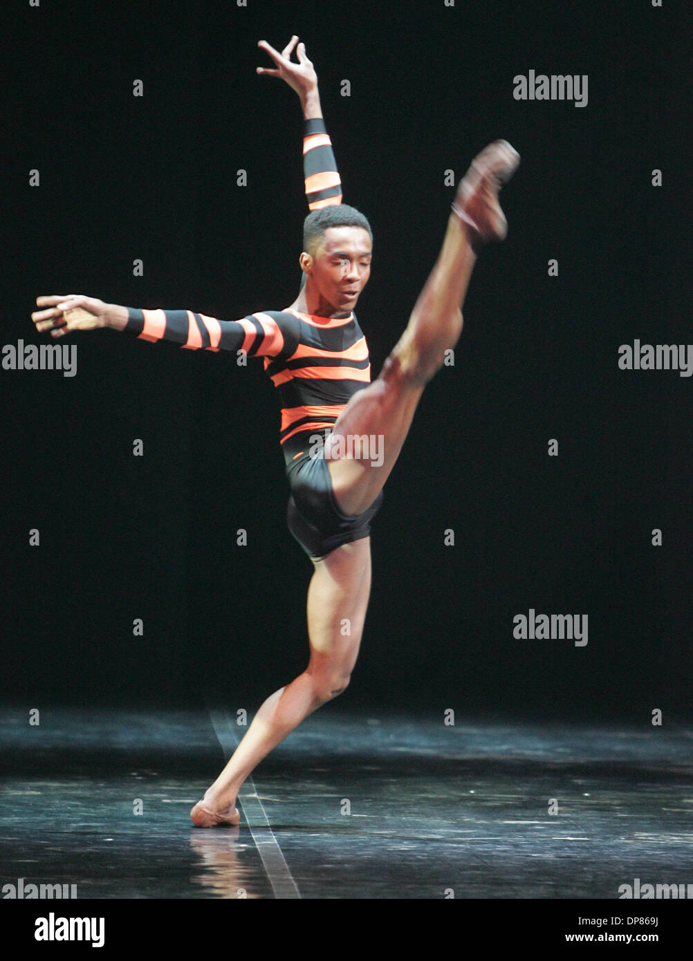 Maurice béjart hi-res stock photography and images - Alamy