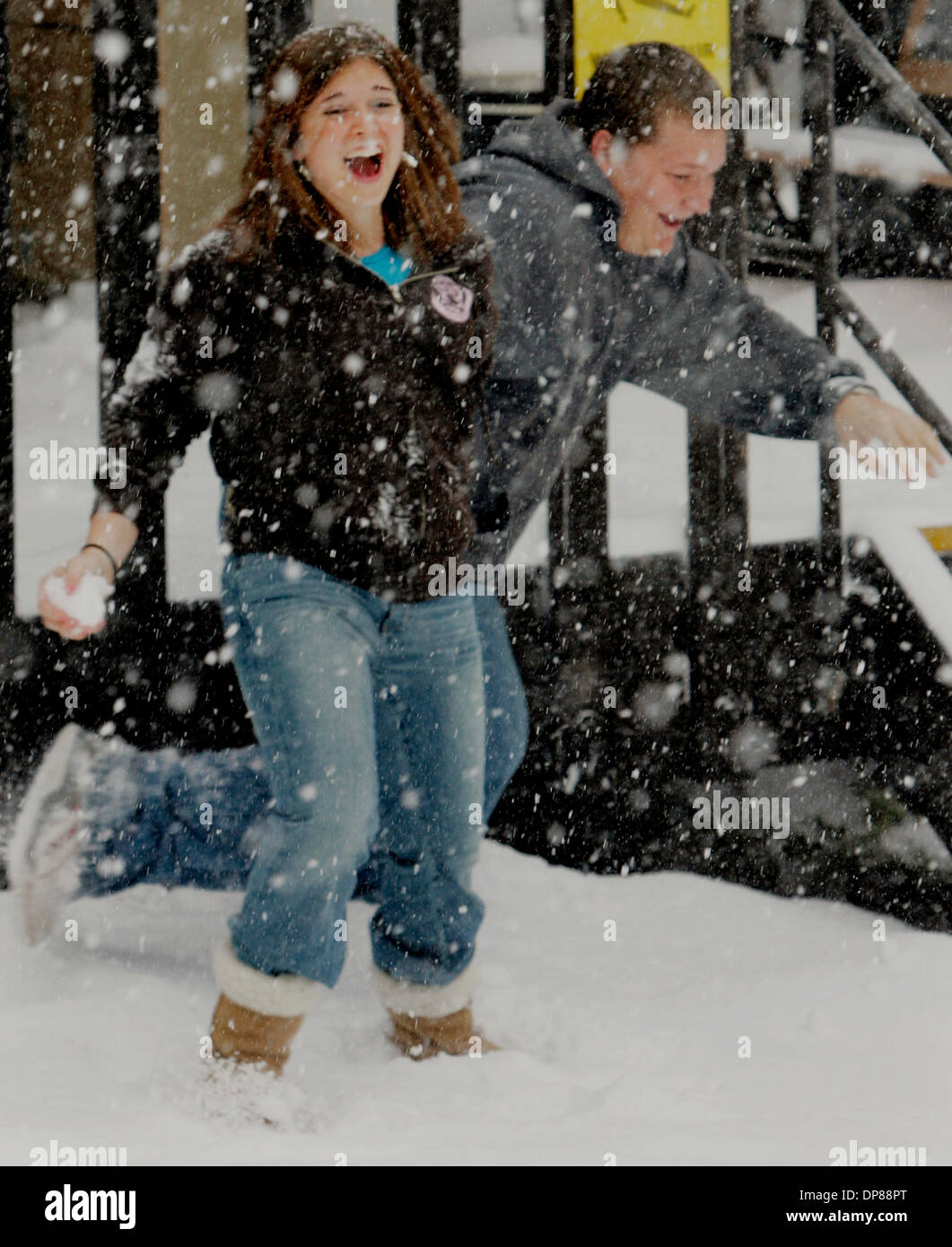 (Published 3/15/2006 Signon) EC snow253835x003 3-10-2006 Mt. Palomar ...