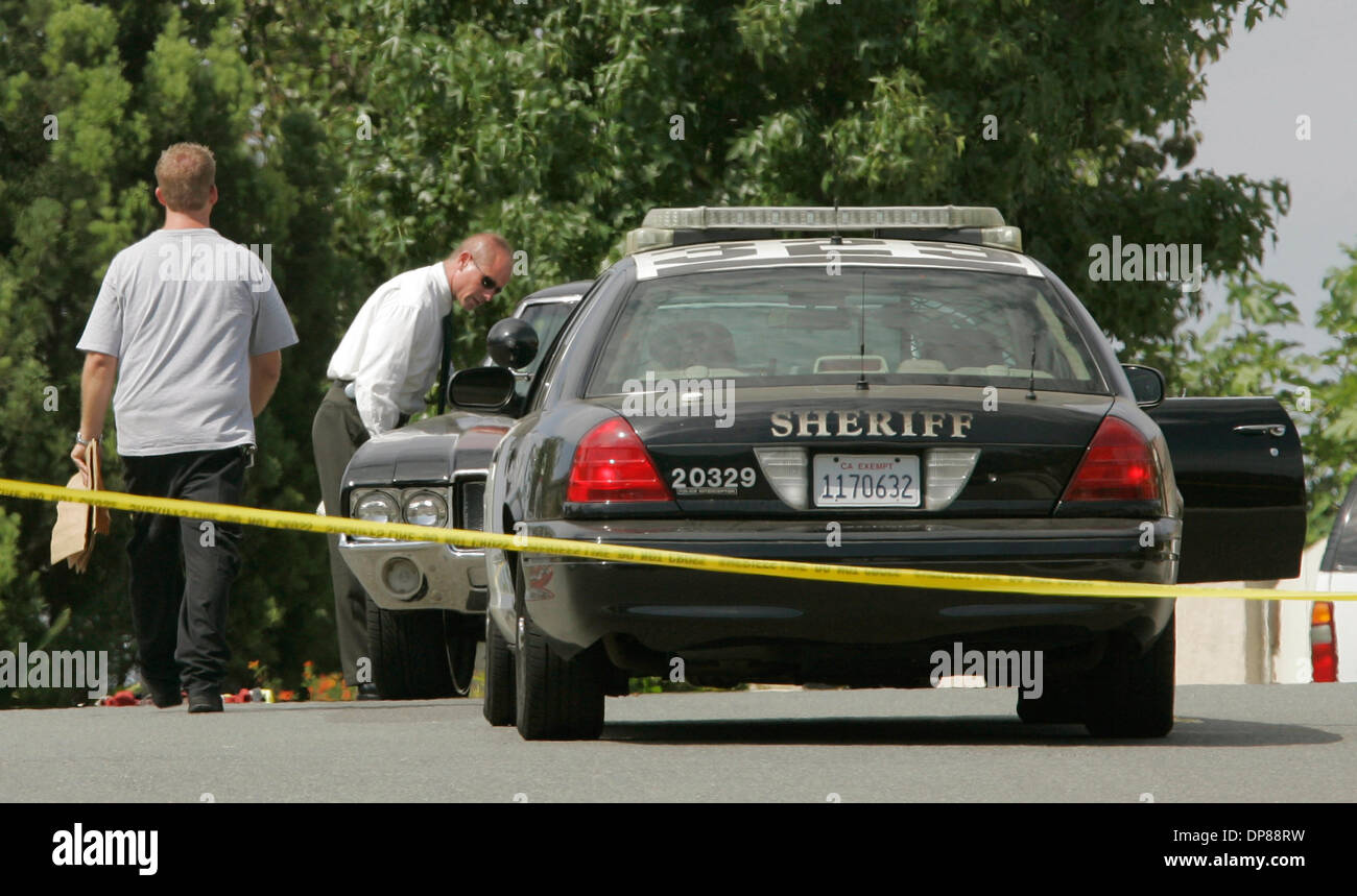 S d chargers hi-res stock photography and images - Alamy