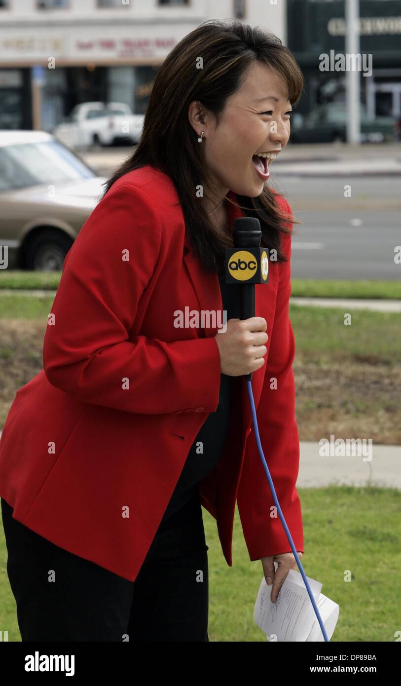 (published 5/8/2005, J-4) Channel 10 reporter Lee Ann Kim cracks up ...