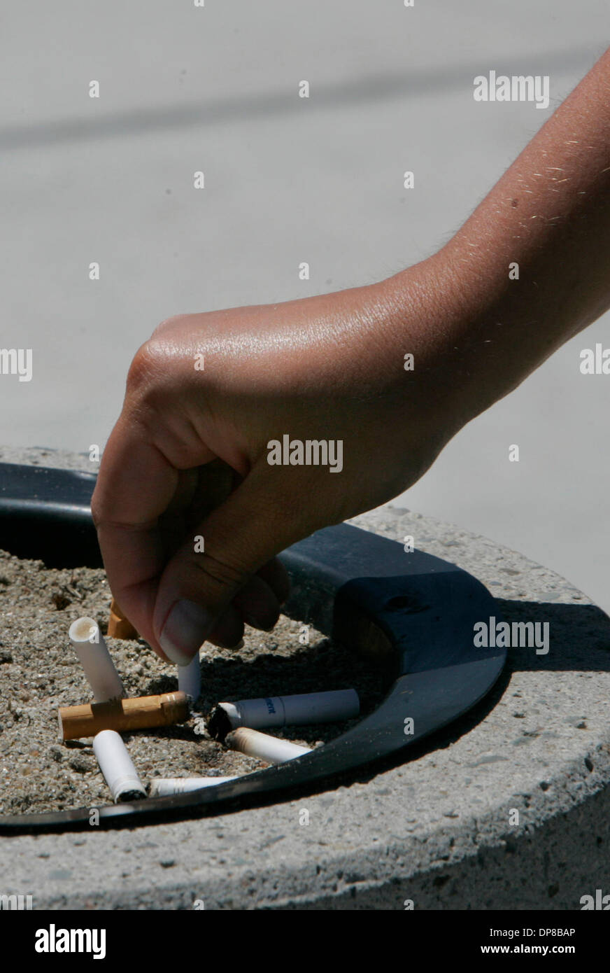 Change smokers hi-res stock photography and images - Alamy