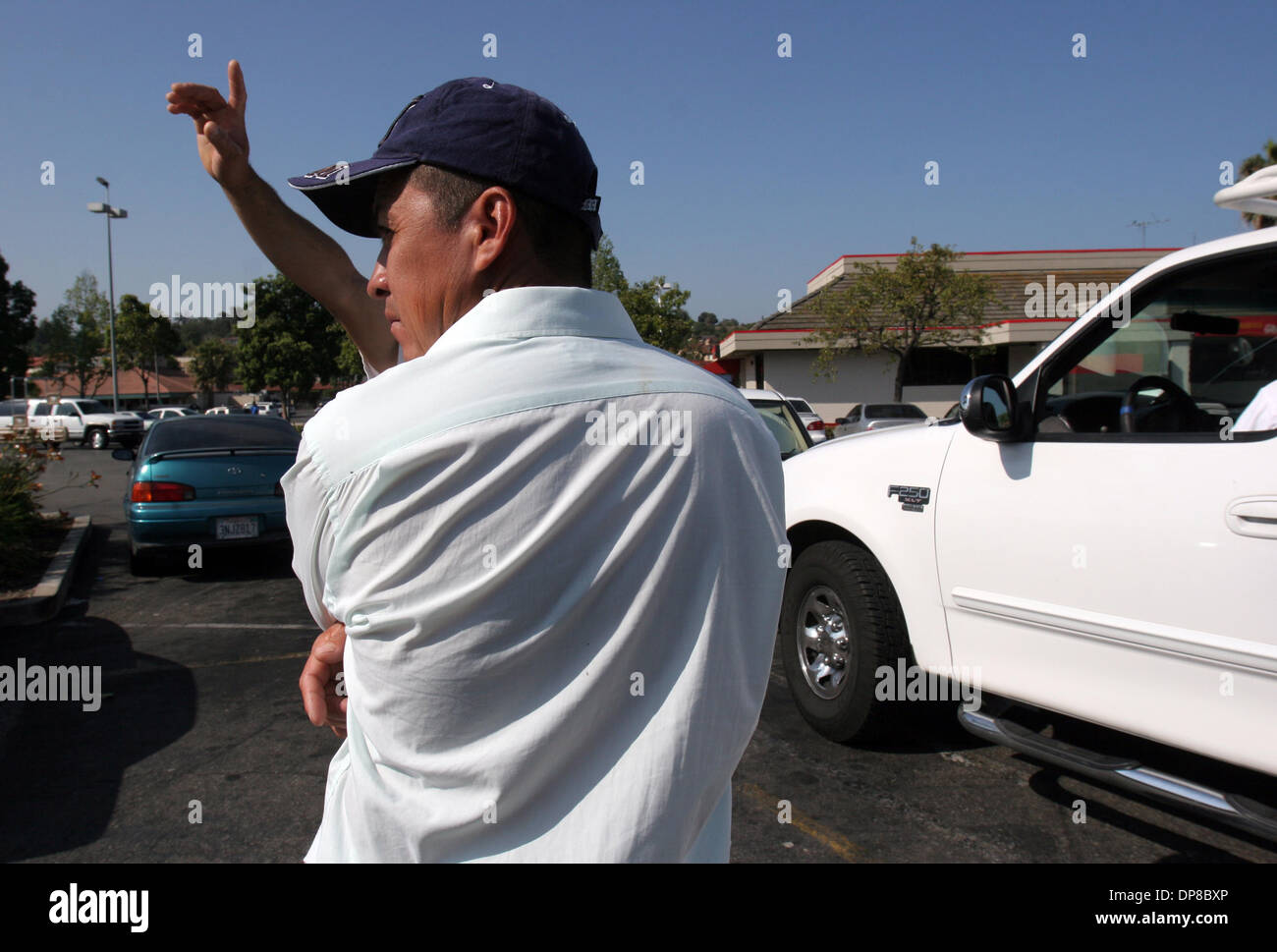Day and laborers and waiting hi-res stock photography and images - Alamy