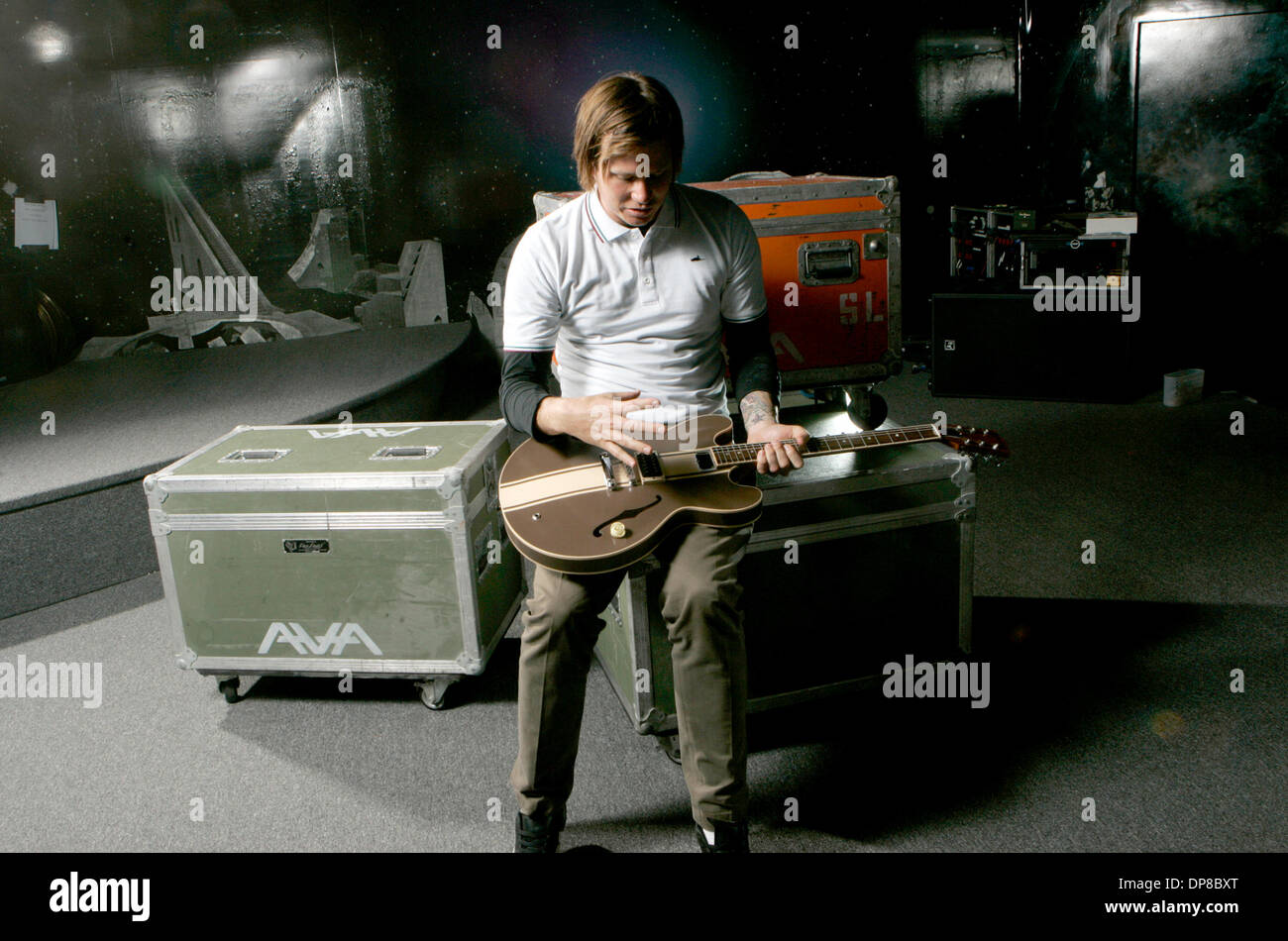 (Published 5/4/2006, N&D-4) GAS delonge255667x007 4-20-2006 Carlsbad ...