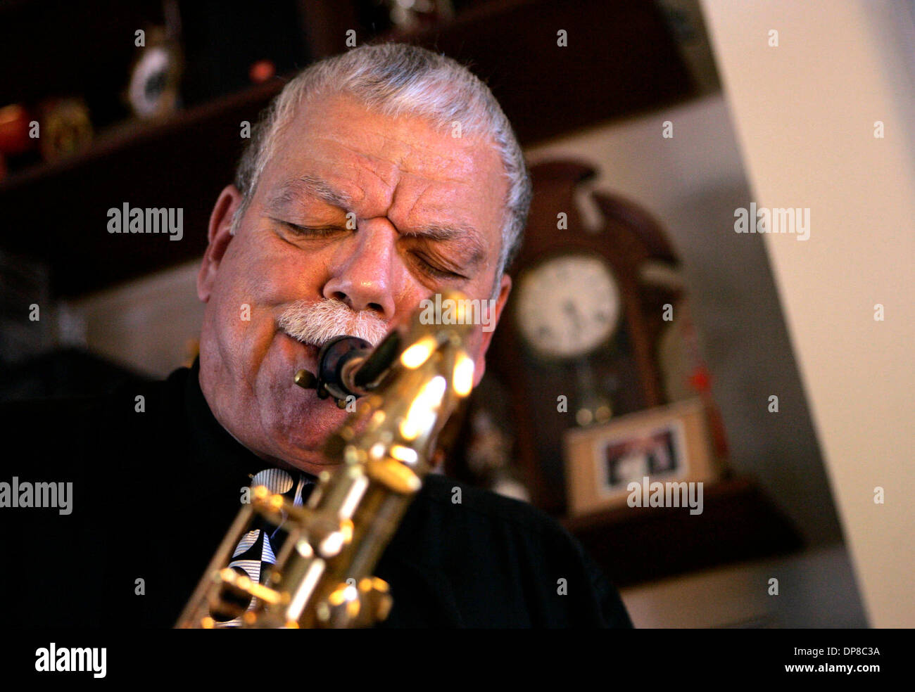 (Published 6/25/2006, F-3) JUNE 16, 2006 Imperial Beach, CA Jazz ...