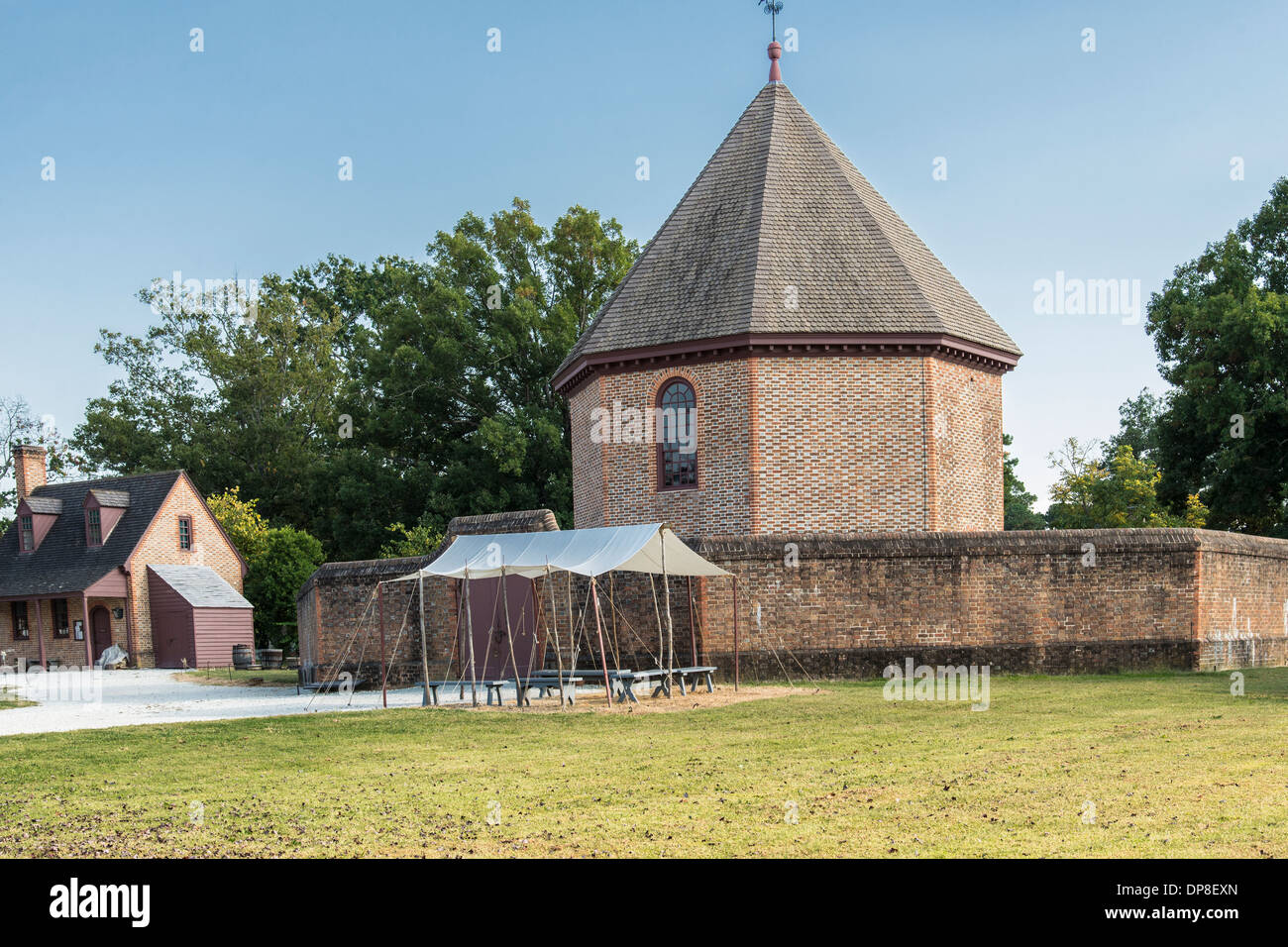 Colonial Williamsburg magazine where arms and ammunition used to defend ...