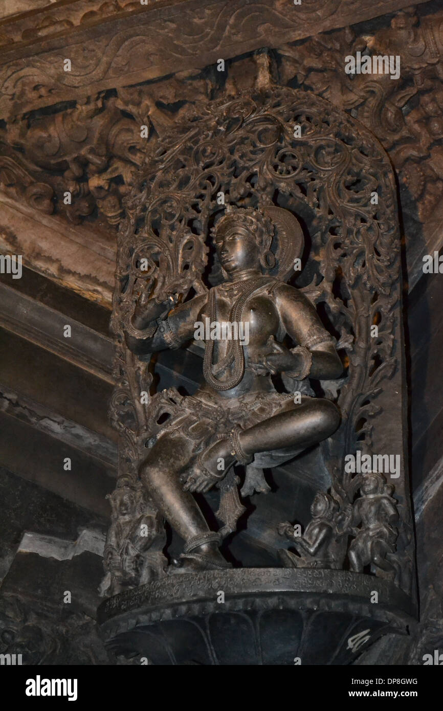 Belur Chennakesava temple - Pillars and sculptures - celestial maidens ...