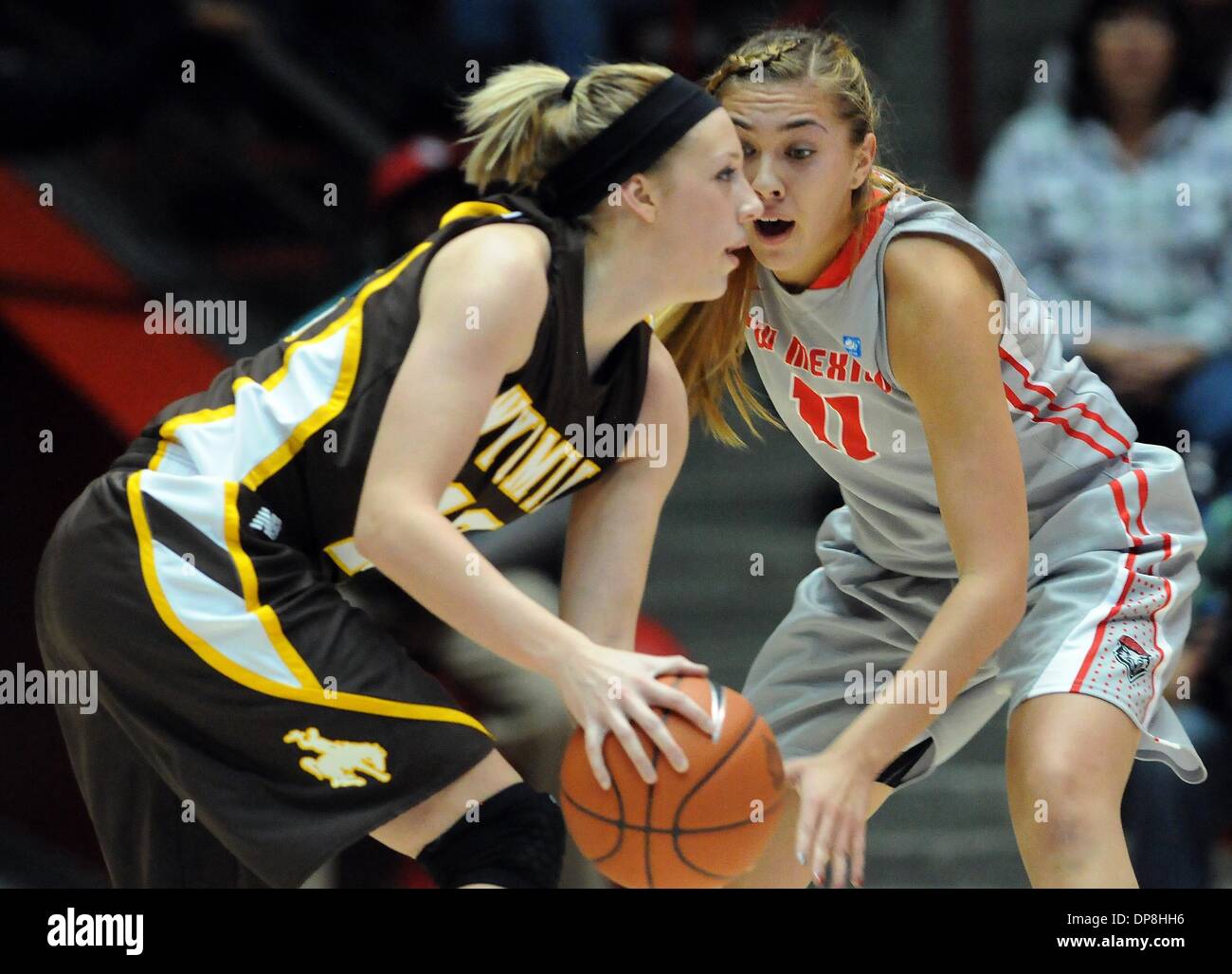 Albuquerque, NM, USA. 8th Jan, 2014. UNM's #11 Alexa Chavez guards ...