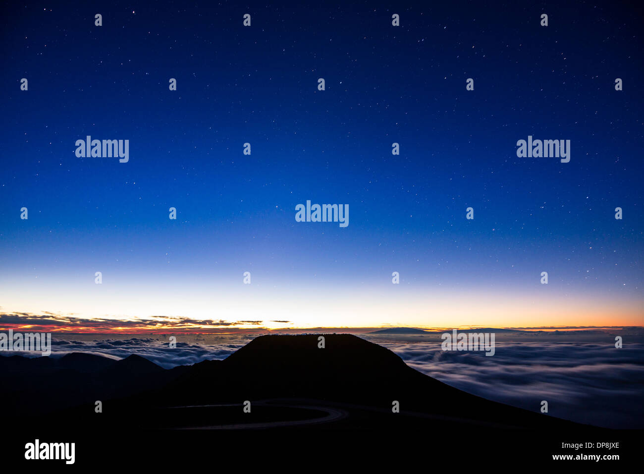 Maui night sky hi-res stock photography and images - Alamy
