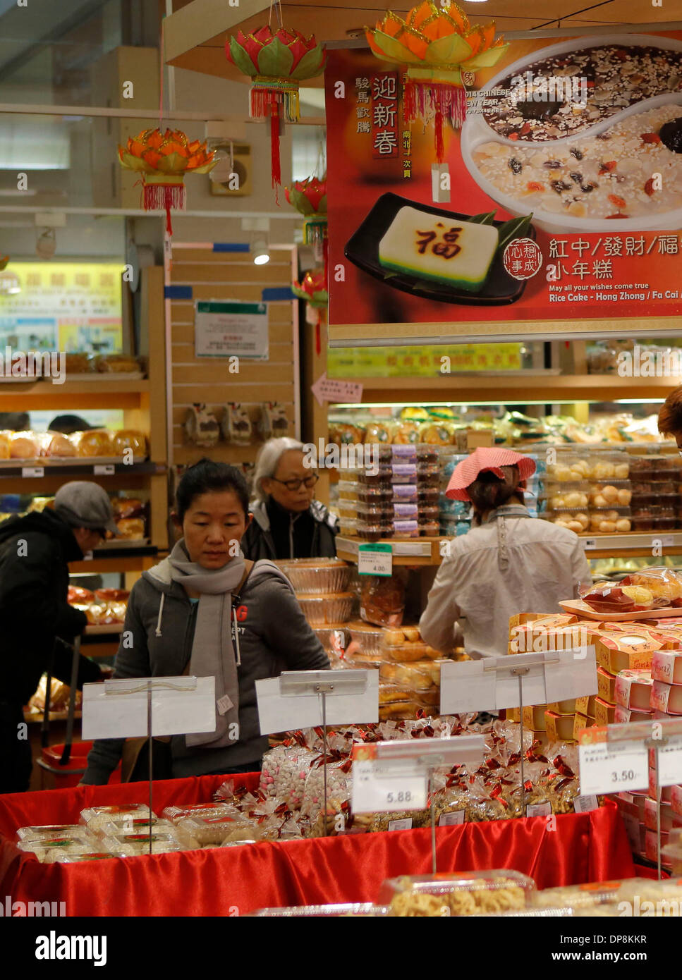 Vancouver, Canada. 9th Jan, 2014. Residents shop for Chinese New Year ...