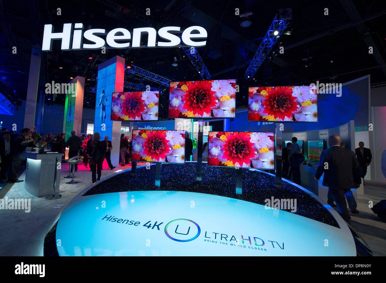 Las Vegas. 7th Jan, 2014. People visit China's Hisense booth at the ...