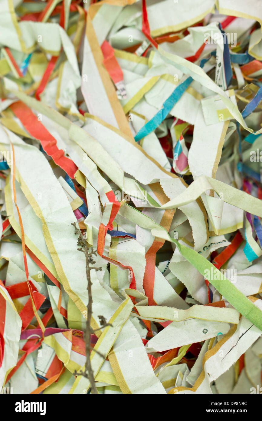Shredded paper texture hi-res stock photography and images - Alamy