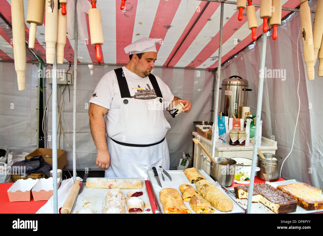 European outdoor festival hi-res stock photography and images - Alamy