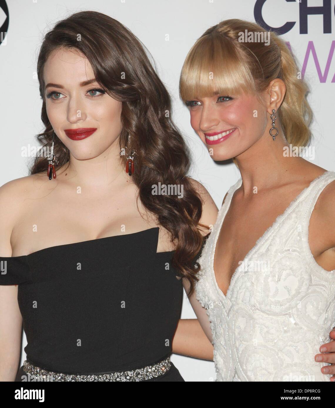 Los Angeles, CA, USA. 8th Jan, 2014. Cat Dennings, Beth Behrs in the ...