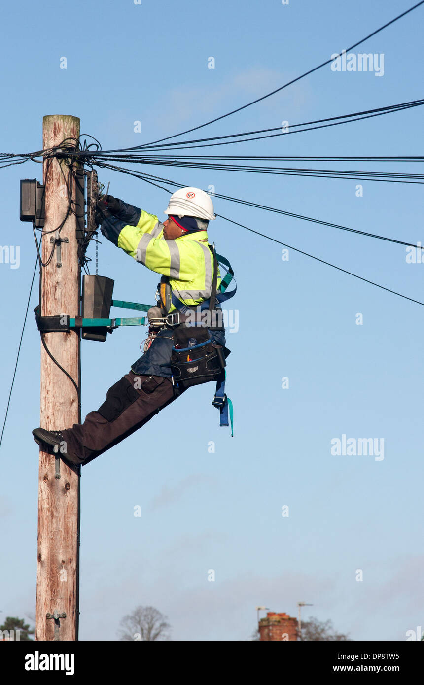 Telephone engineer pole work hi-res stock photography and images - Alamy