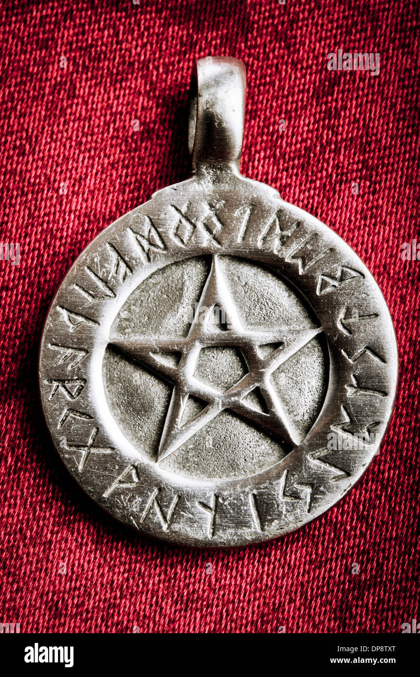 Magic pentagram hi-res stock photography and images - Alamy