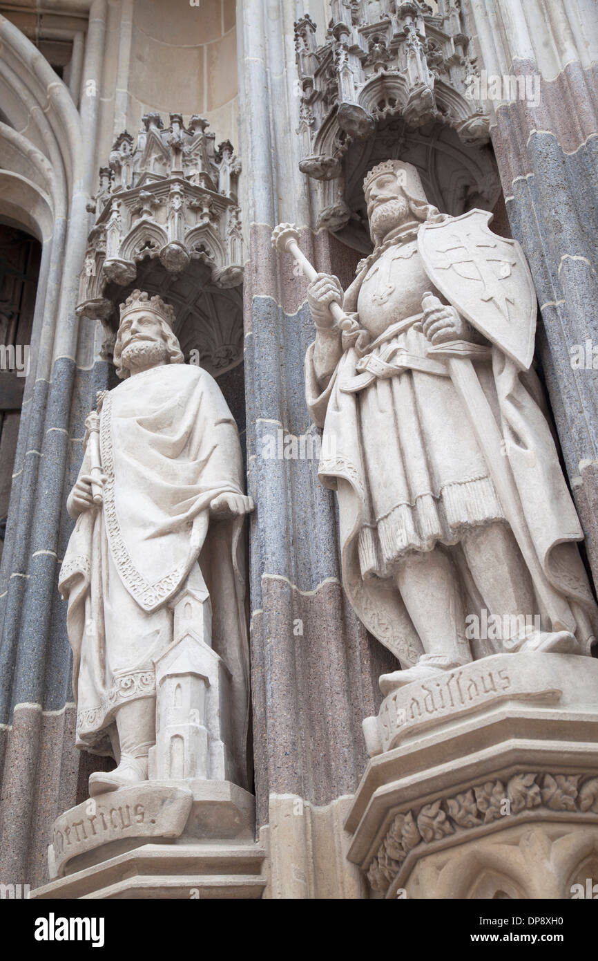 Statues on Cathedral of St Elizabeth, Kosice, Kosice Region, Slovakia ...