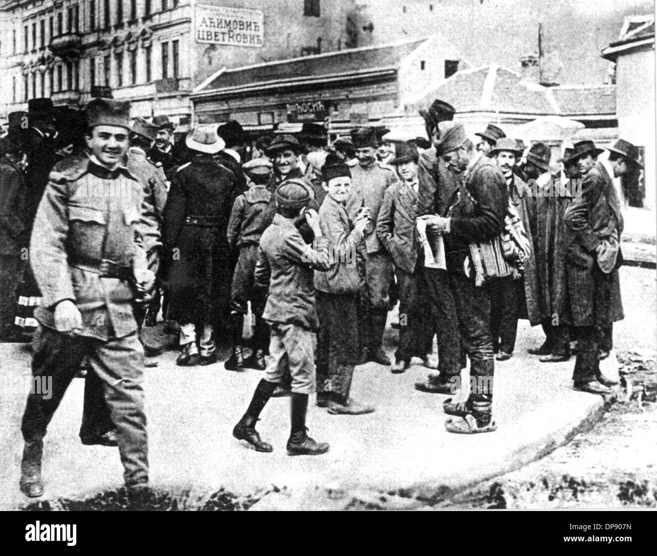 World war i end newspaper hi-res stock photography and images - Alamy