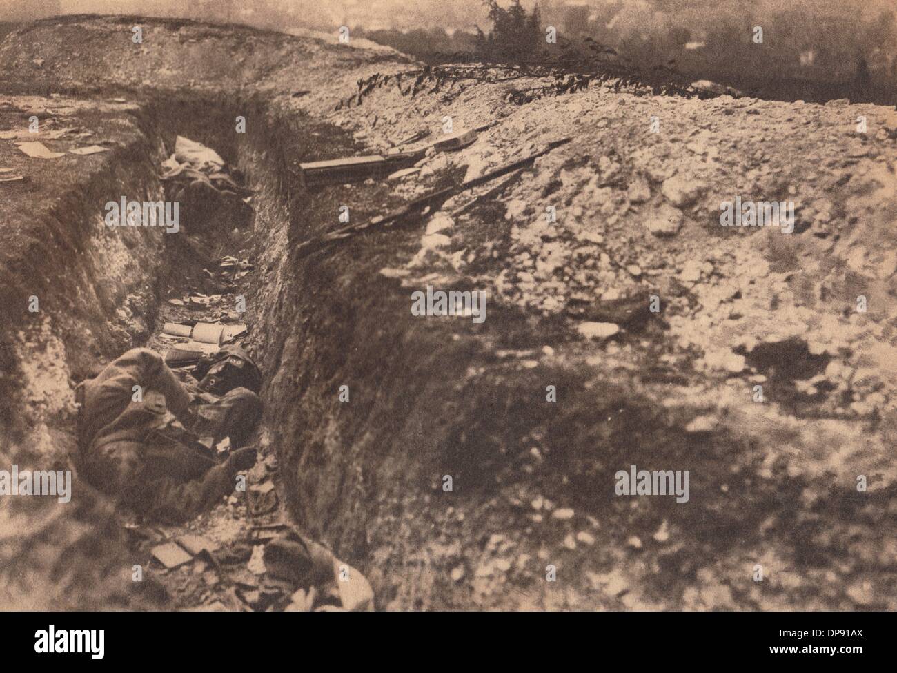 Dead French soldiers in a trench near Mareuil between Montdidier and ...