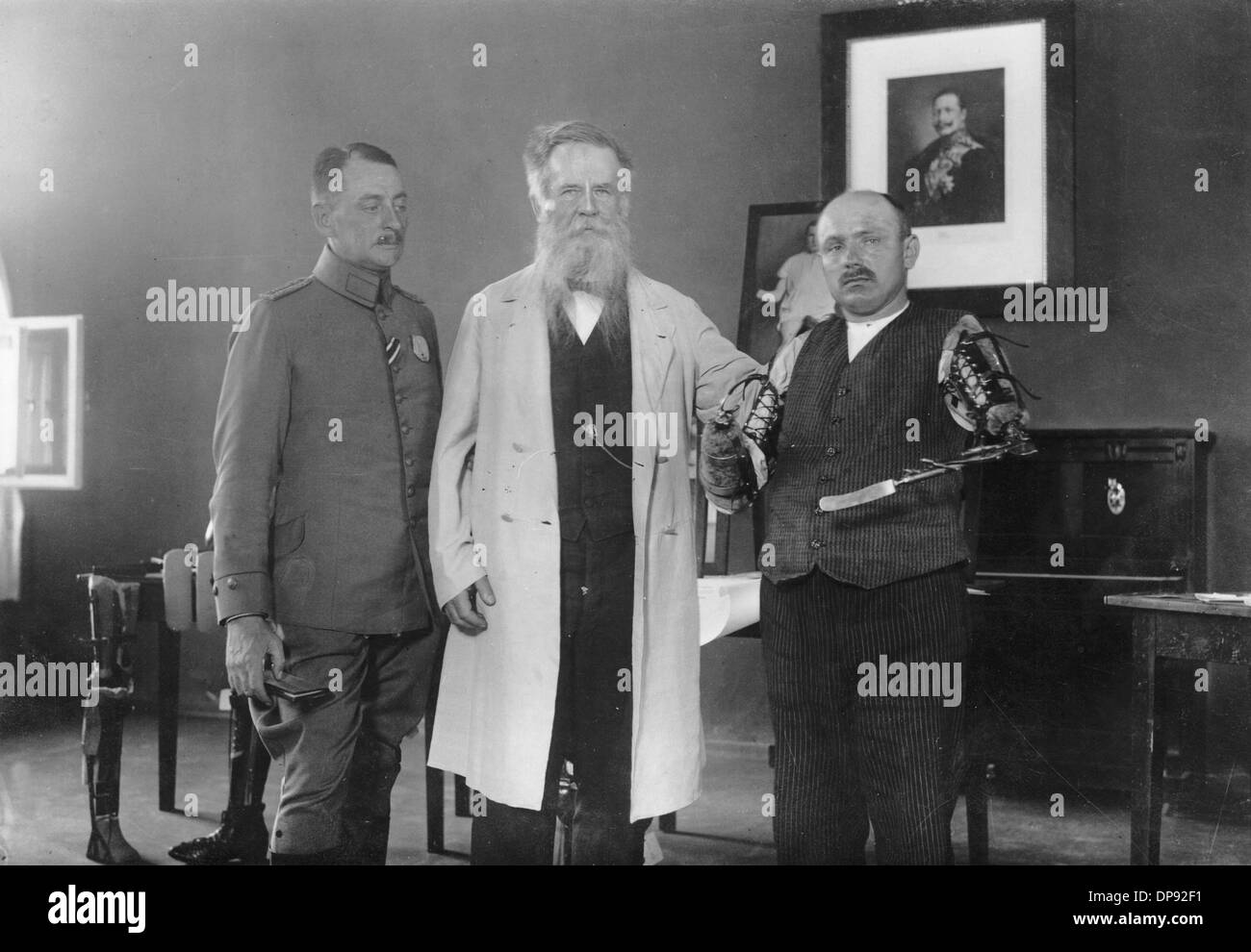 War russia us in Black and White Stock Photos & Images - Alamy