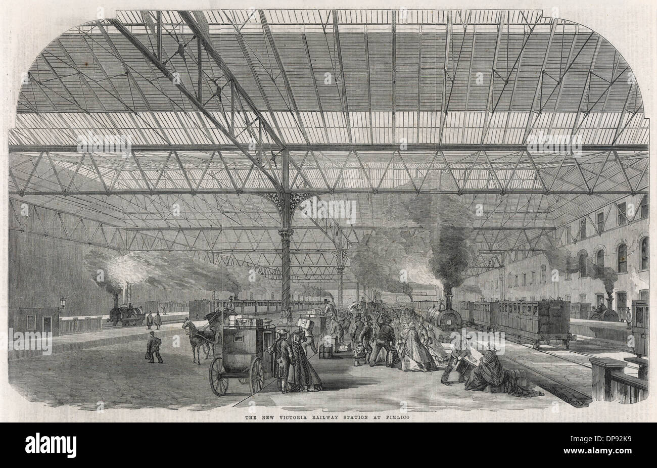 Victoria station platform hi-res stock photography and images - Alamy