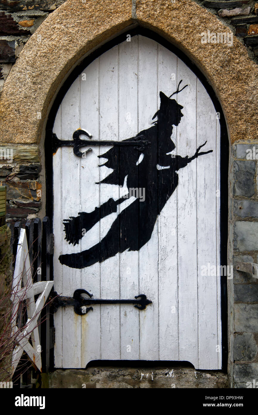 Signs of witchcraft hi-res stock photography and images - Alamy