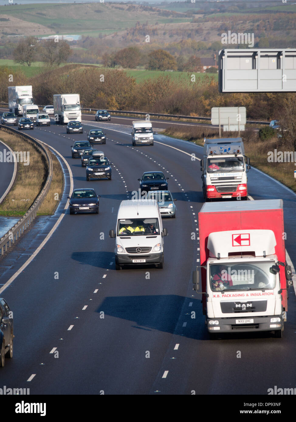 Junction 28 m1 motorway hi-res stock photography and images - Alamy
