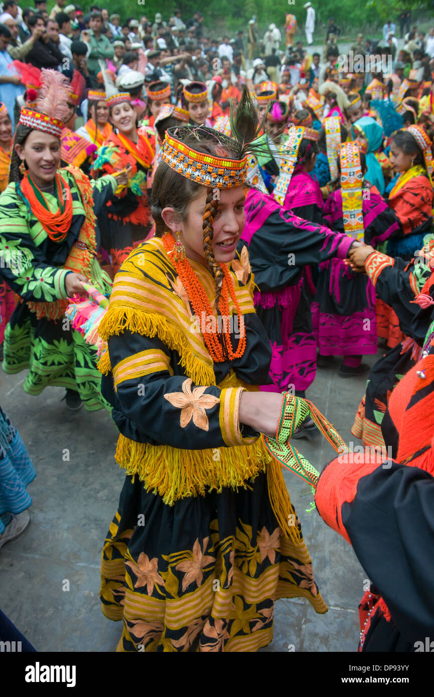 Anish brun village hi-res stock photography and images - Alamy