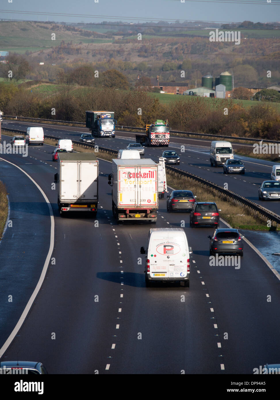Junction 28 m1 motorway hi-res stock photography and images - Alamy