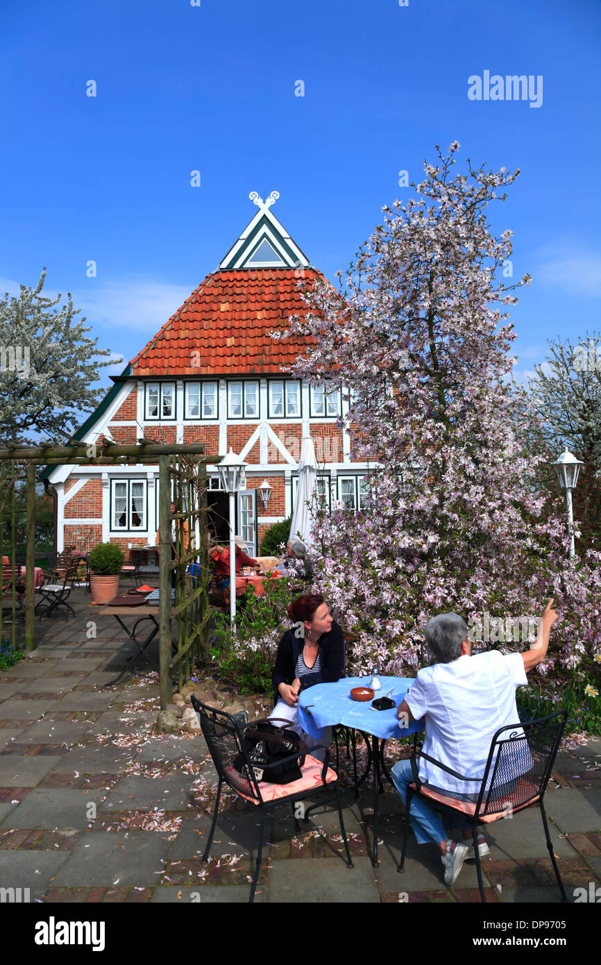 Cafe and Restaurant ALTLAENDER OBSTHOF in Hollern-Twielenfleth, Altes ...