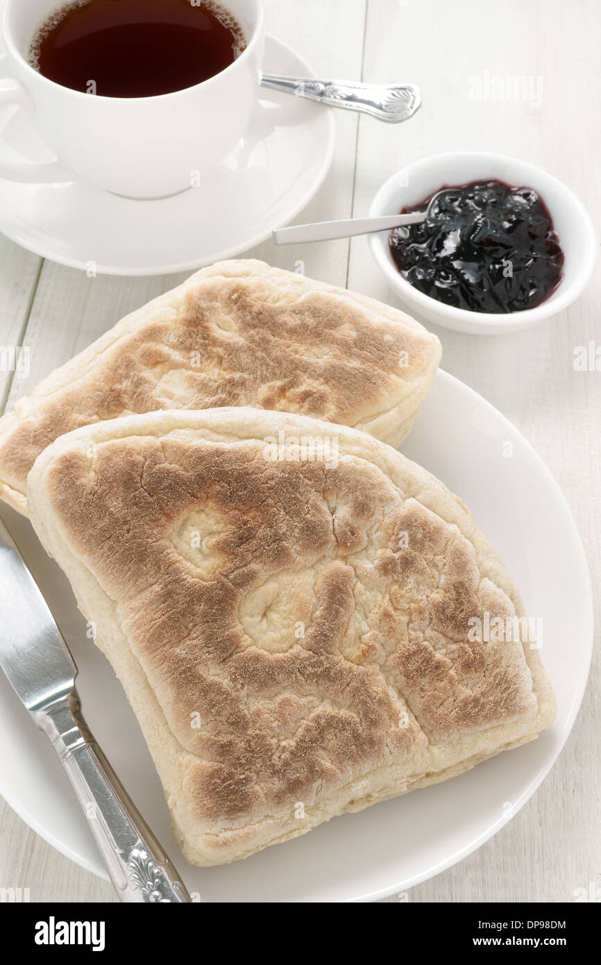 Irish Soda Bread or Farls a traditional Irish flatbread Stock Photo - Alamy