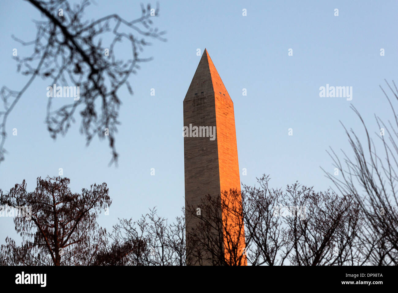 The Washington Monument with it's base surrounded by scaffolding ...