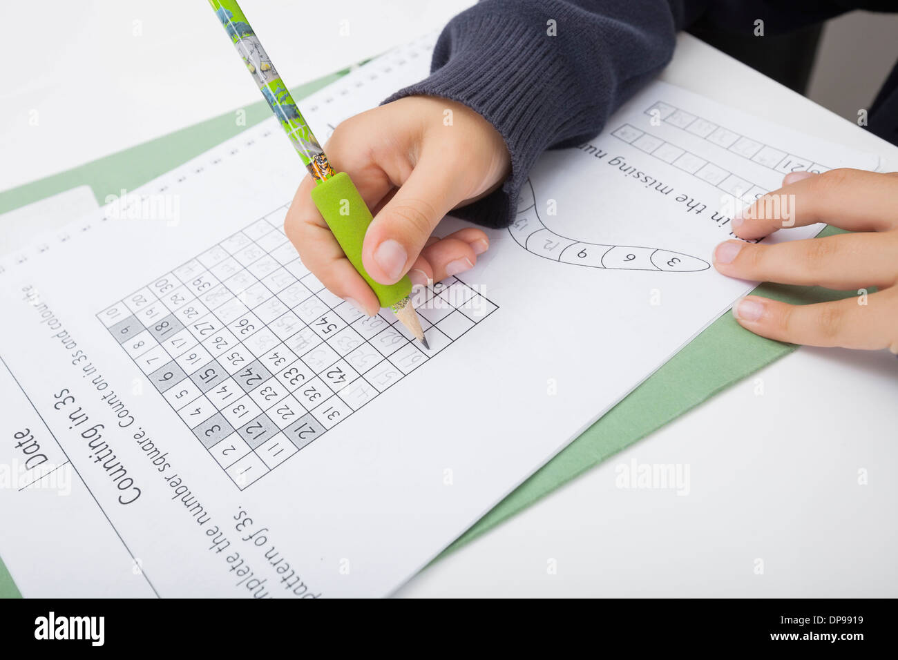 Number hand writing numbers on hi-res stock photography and images - Alamy