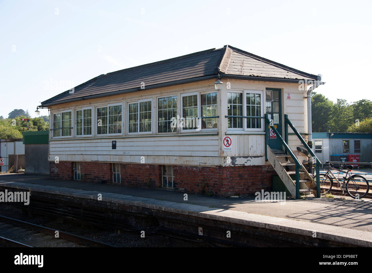 Train station signal box hi-res stock photography and images - Alamy