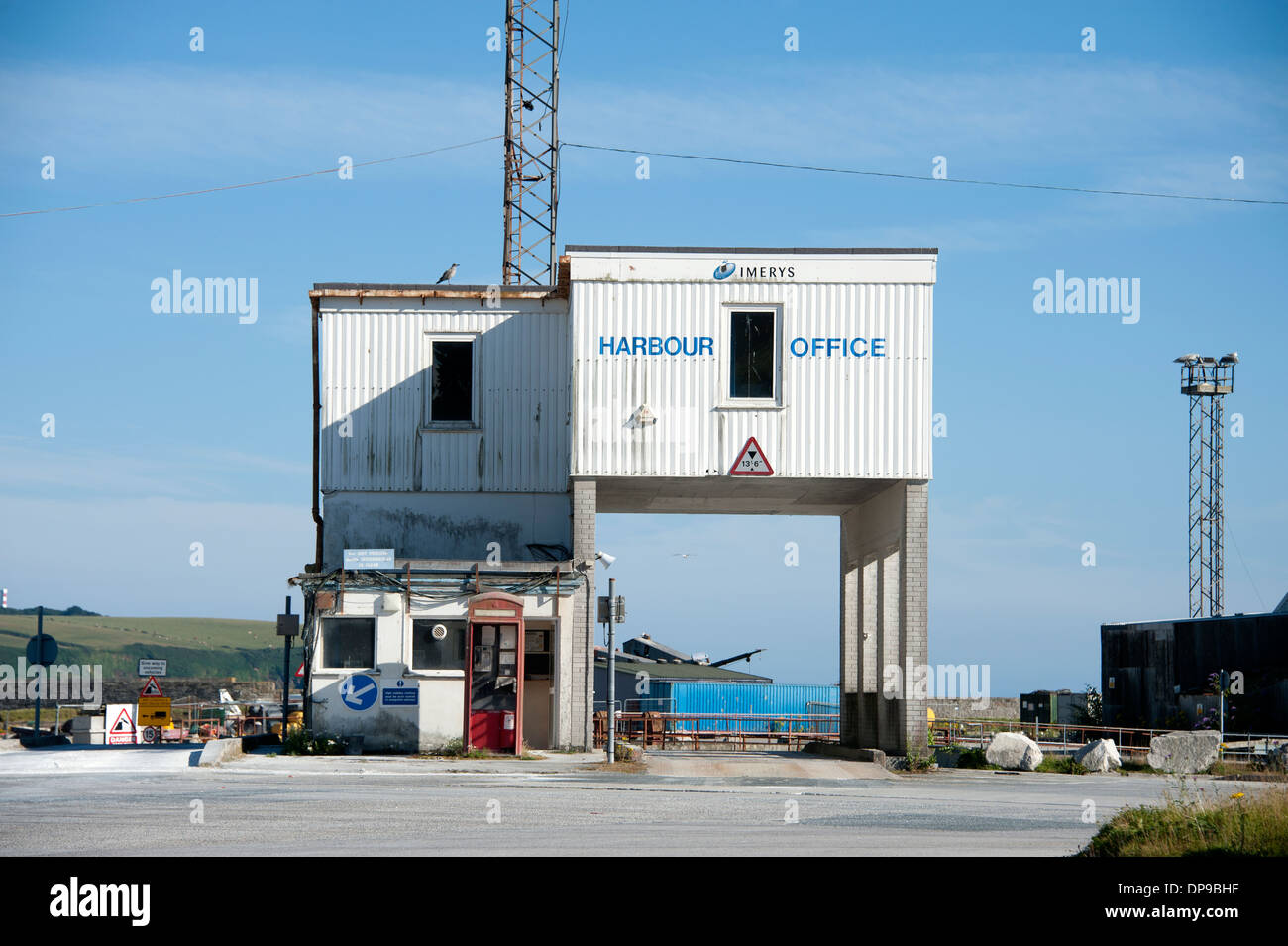 Harbour Office Par Cornwall UK Stock Photo - Alamy