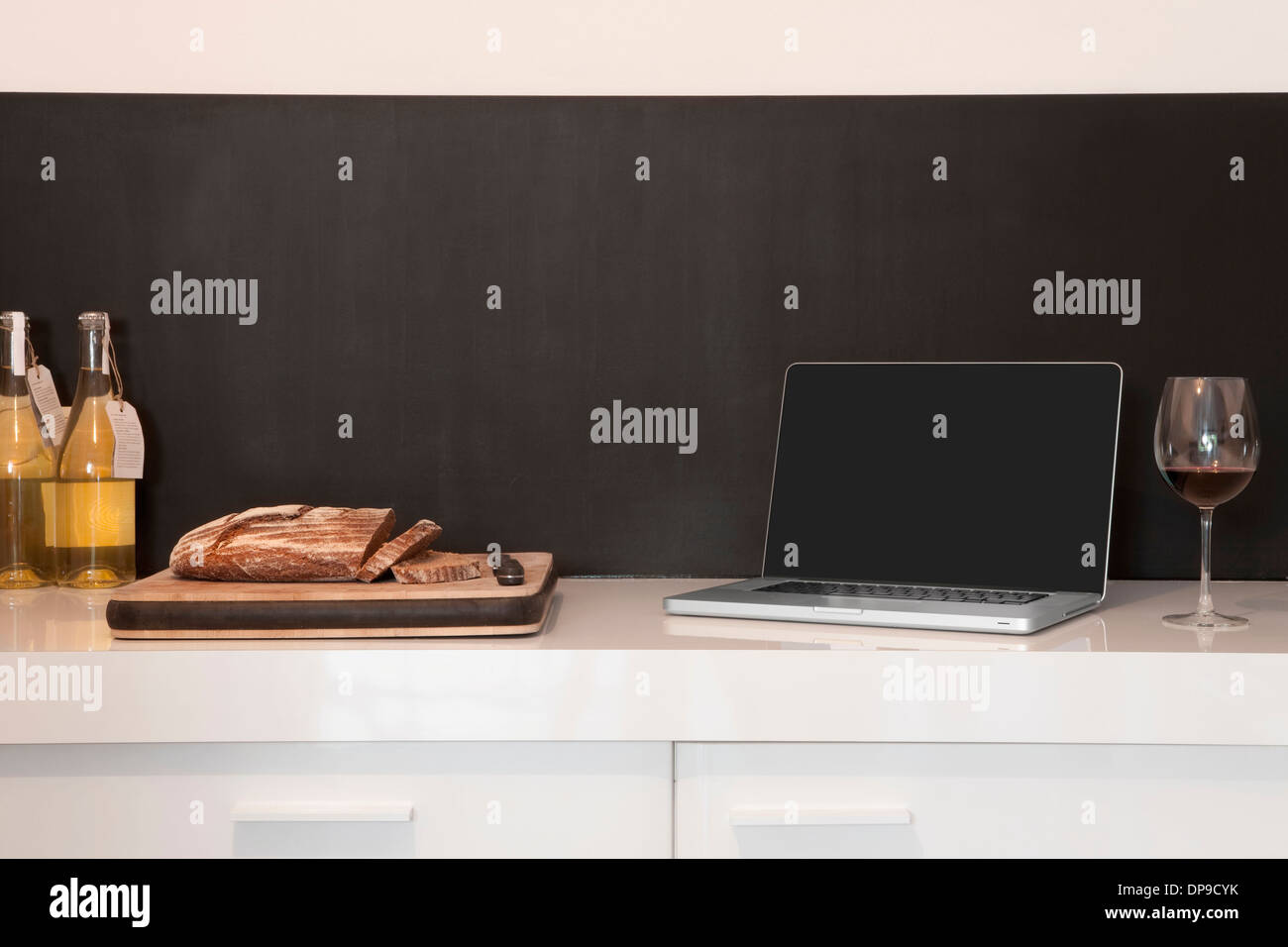 Bread on counter hi-res stock photography and images - Alamy