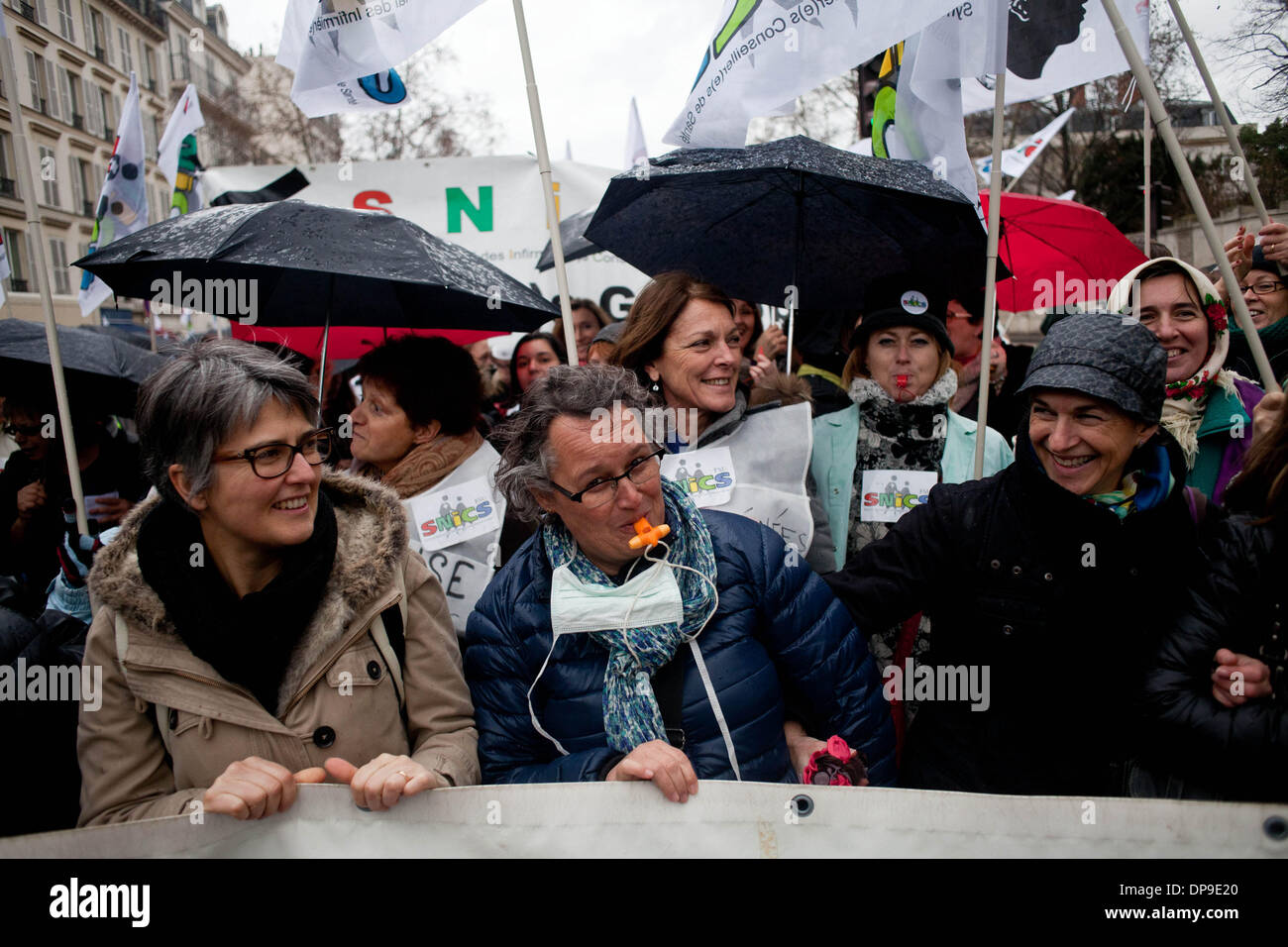 Paris, France. 9th Jan, 2014. Demonstration of the nurse working in he ...