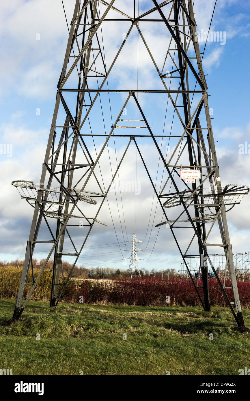 Electricity pylons and power cables Stock Photo - Alamy