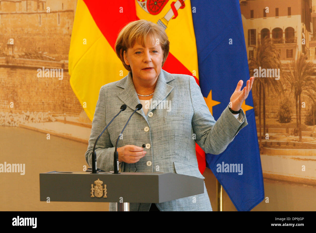 Angela merkel 2005 hi-res stock photography and images - Alamy